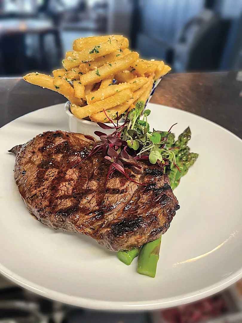 Cuisine - Flying Bridge Restaurant